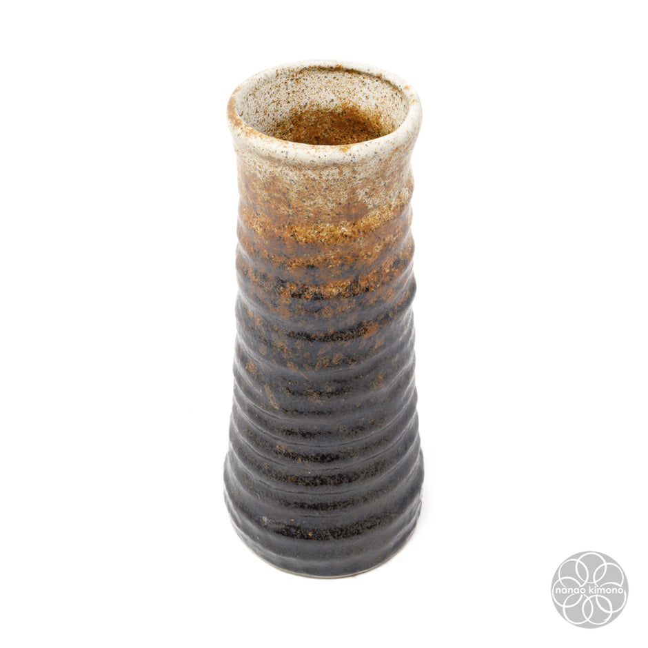 Vases – nanao kimono
